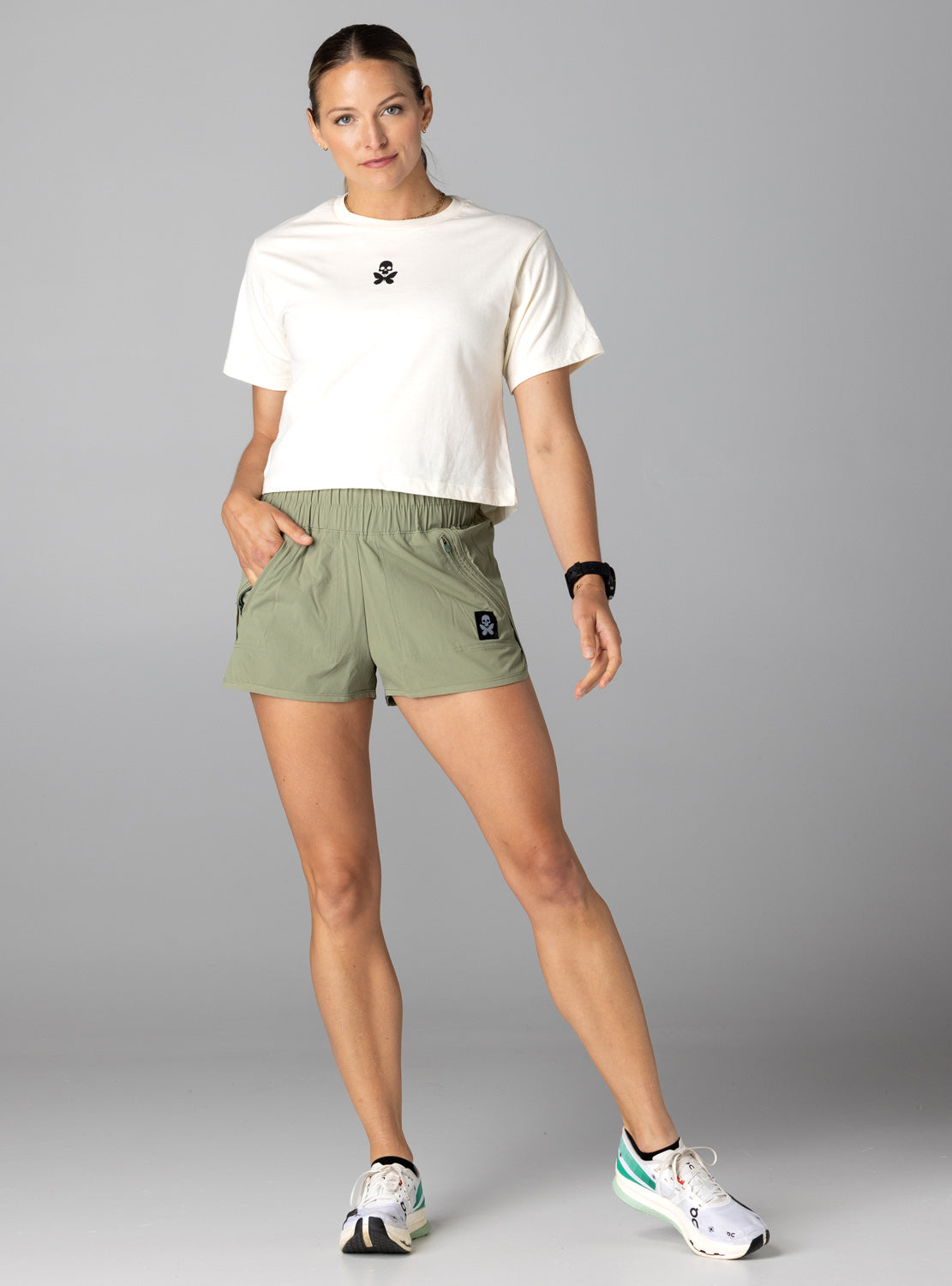 betty designs womens Signature Boxy T Cream – Betty Designs